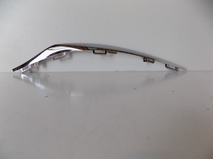 Mercedes CLA W117 Listwa ozdobna chromowa R - 4320 - ERLI.pl