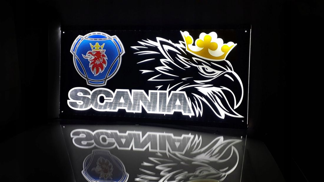Tablica PREMIUM LED SCANIA NAD ŁÓŻKO LOGO Kolorowa - ERLI.pl