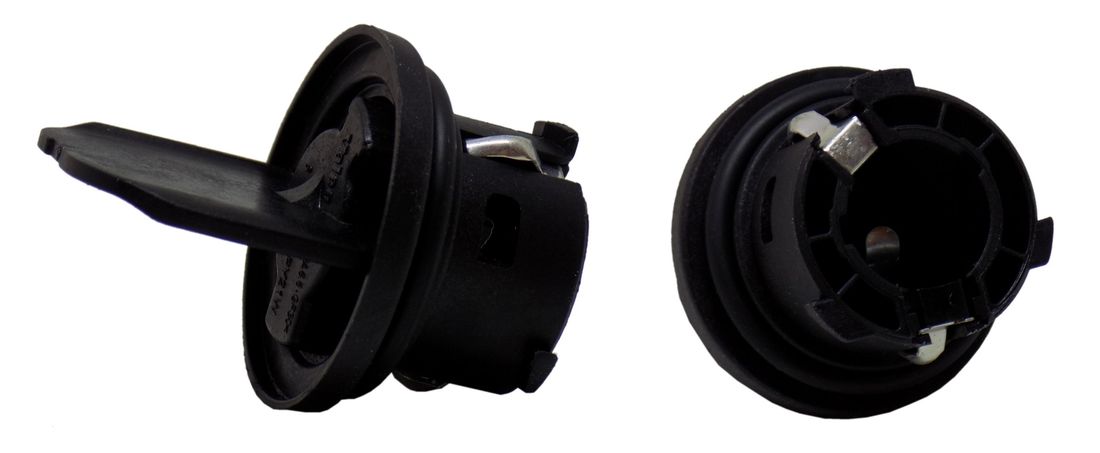 AUDI OPEL OPRAWKA ŻARÓWKI MIGACZA PRZEDNIEGO NOWA – 125863885 - ERLI.pl