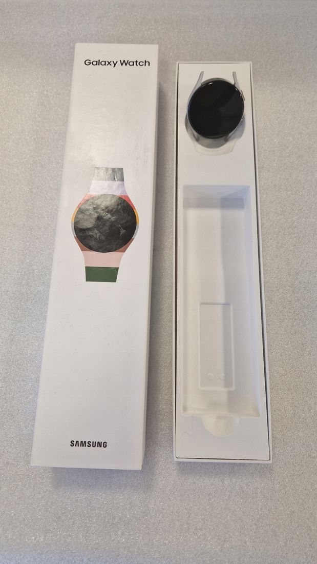 Smartwatch Samsung Galaxy Watch 5 (R900) srebrny - ERLI.pl