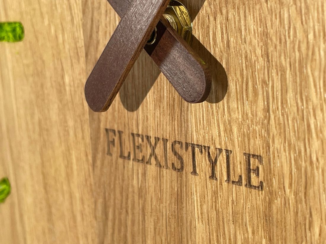 Drewniany dębowy zegar na ścianę mech chrobotek 30 - ERLI.pl