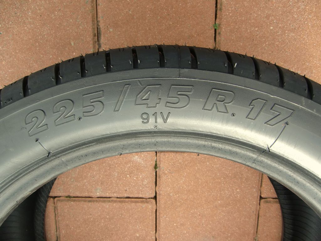 ZESTAW 4szt OPONY LETNIE 225/45R17 komplet CICHE 4 sztuki - ERLI.pl