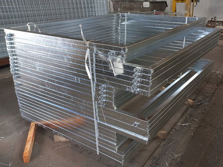 FURTKA 130cm ocynk PANELOWA ocynkowana ogrodzeniowa 133cm - ERLI.pl